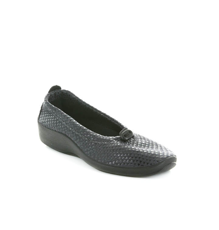 Wide Fitting Shoes for Women | Buy Ladies Wide fit Shoes Online in ...